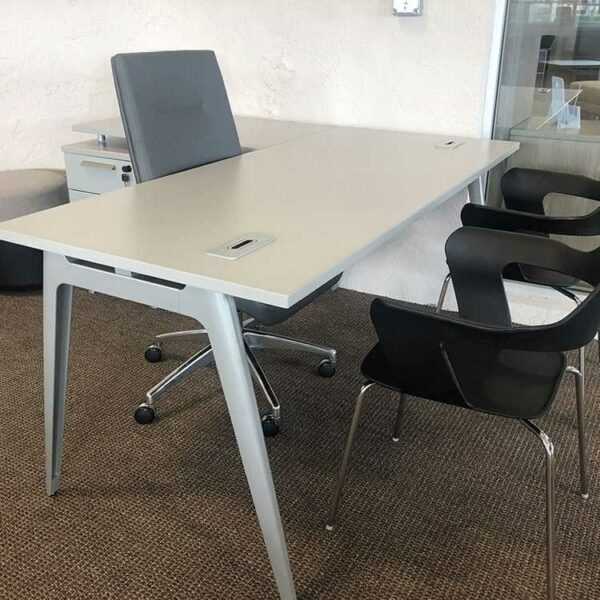 Friant Dash L-Shape - 6x6 - Office Furniture Warehouse