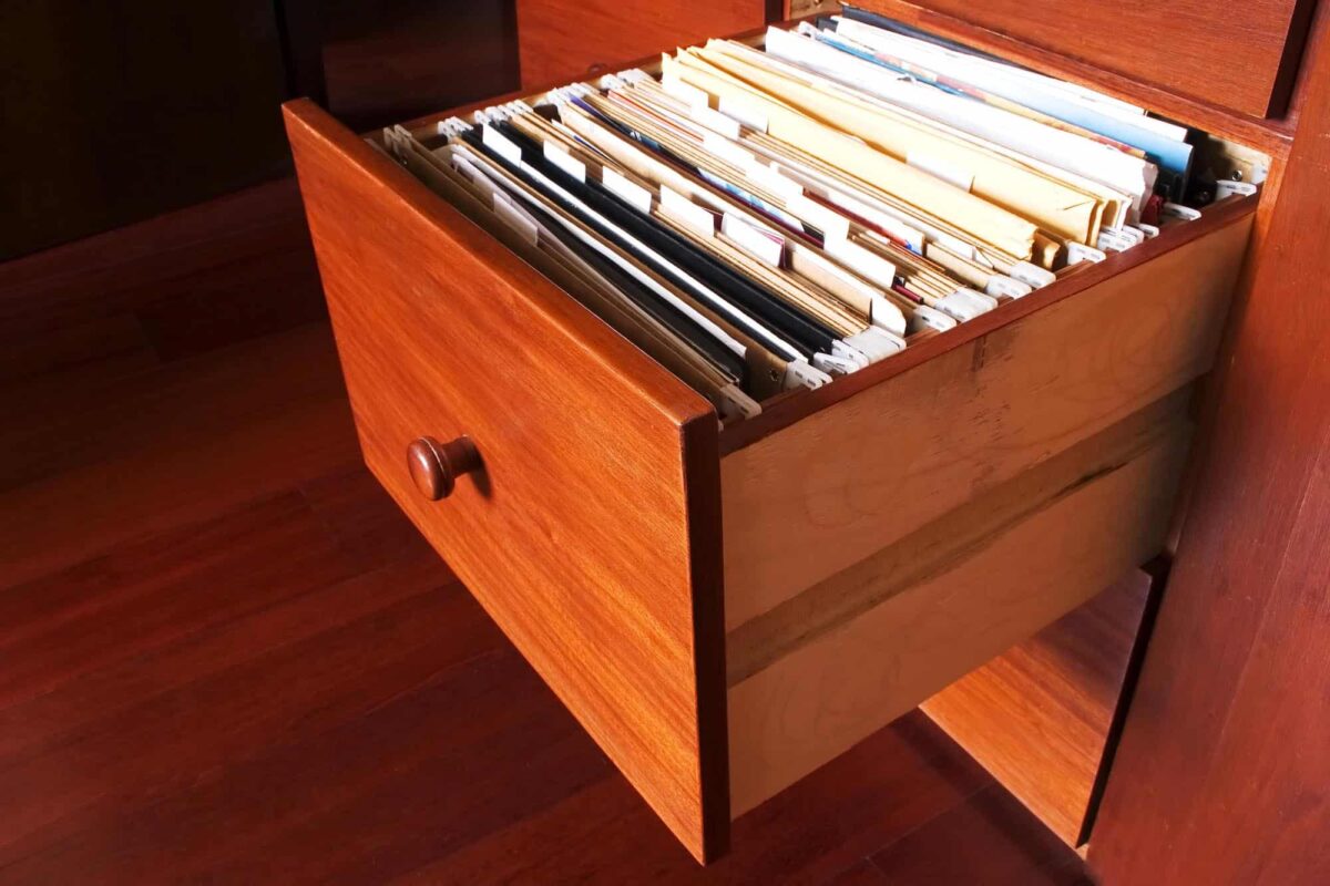 How To Organize Desk Drawers To Be Productive!